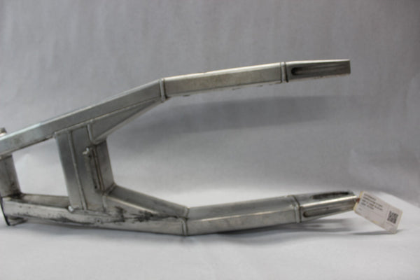 EXTENDED SWINGARM 61000-40F10 2002 SUZUKI GSX -R1000 – Midwest Moto Parts