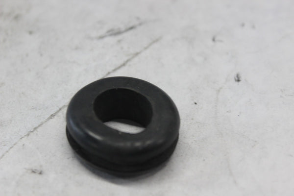 11445 CLUTCH CABLE GROMMET HARLEY DAVIDSON 2008 H-D ELECTRAGLIDE FLHT ...